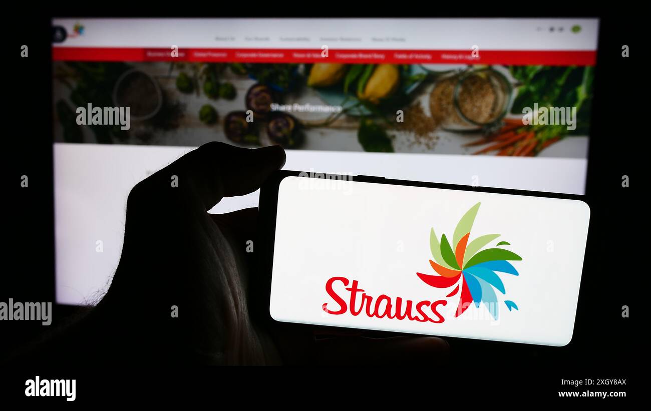 Strauss logo hi-res stock photography and images - Alamy