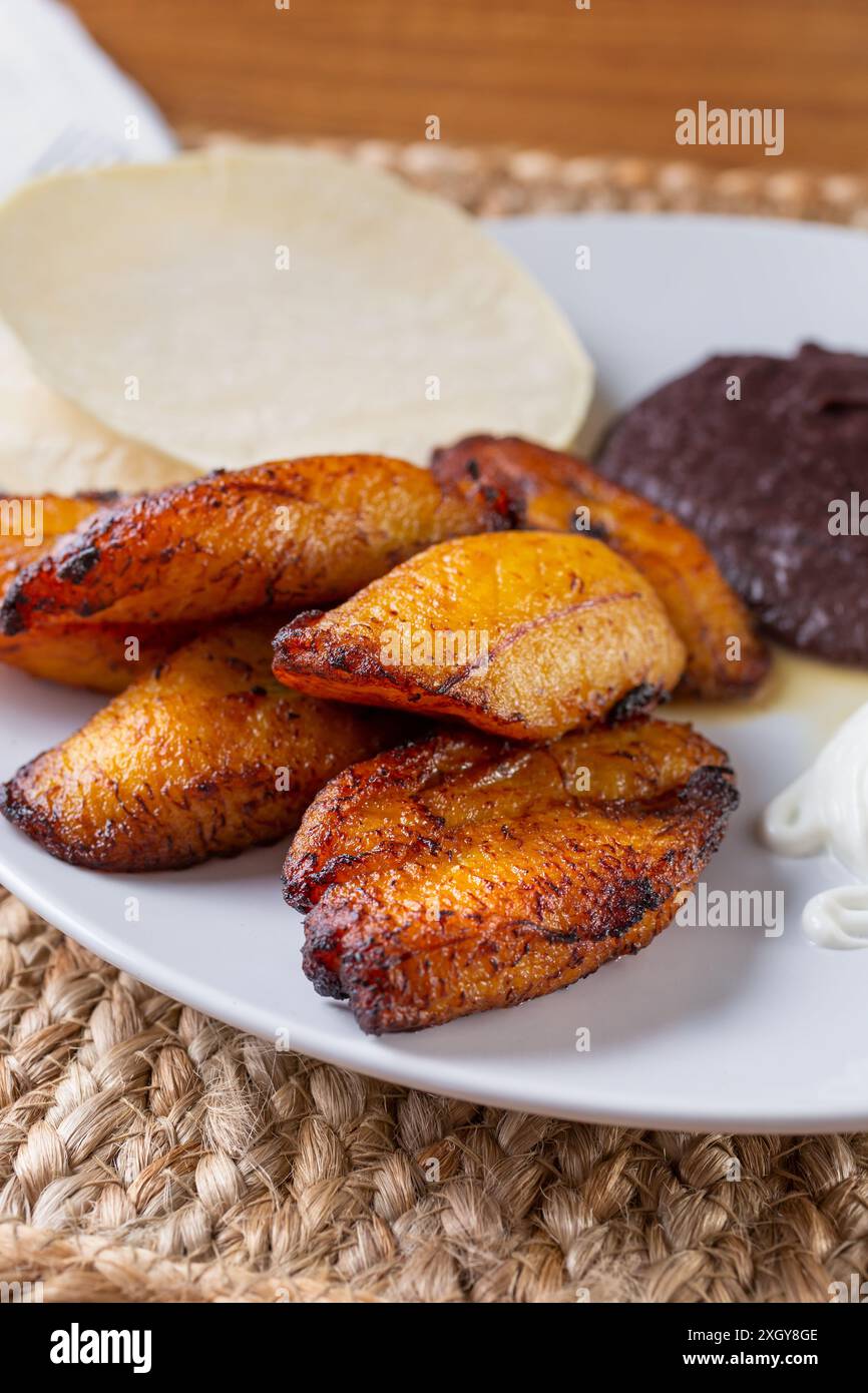 Fried plantains plate hi-res stock photography and images - Alamy