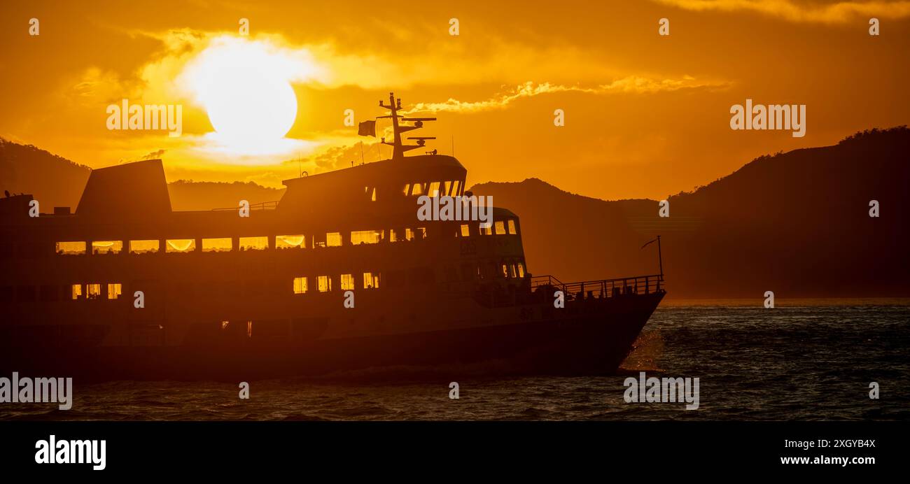 Passenger Ferry on Victoria Harbour, Hong Kong, China Stock Photo - Alamy