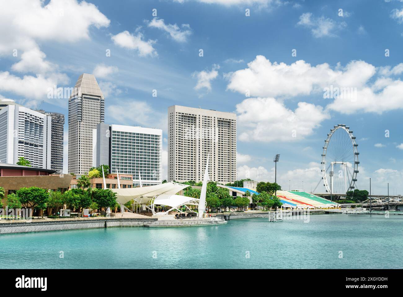 Amazing view of skyscrapers at downtown and azure water of Marina Bay ...