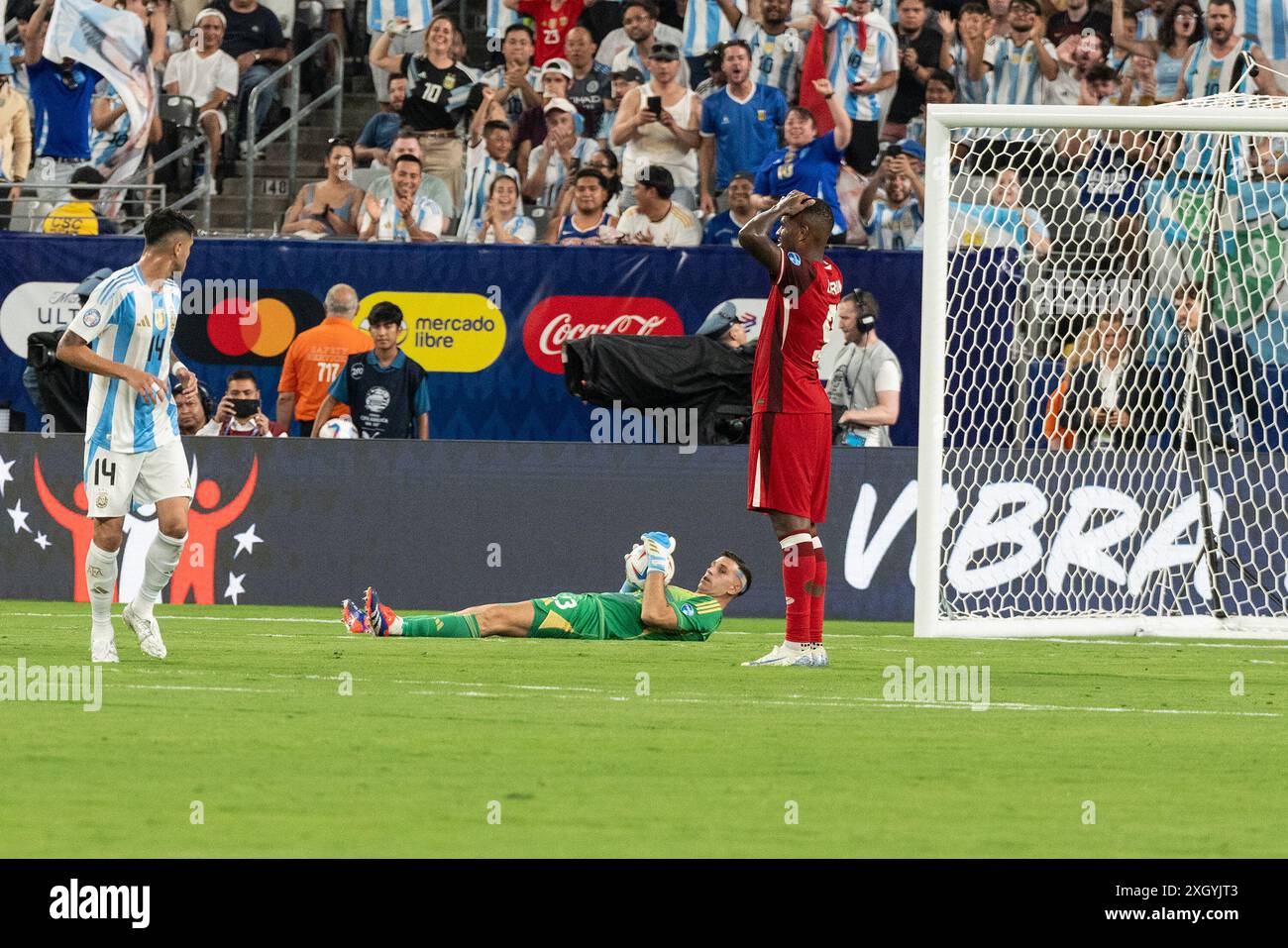 Emiliano martinez copa america hi-res stock photography and images - Alamy