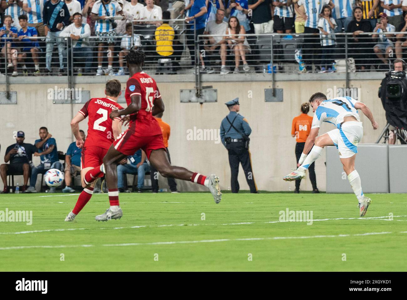 Julian alvarez goal copa america hi-res stock photography and images ...