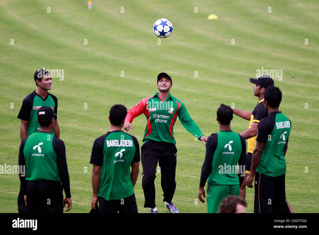Bangladesh national cricketer Shakib Al Hasan(C)along his teammates ...