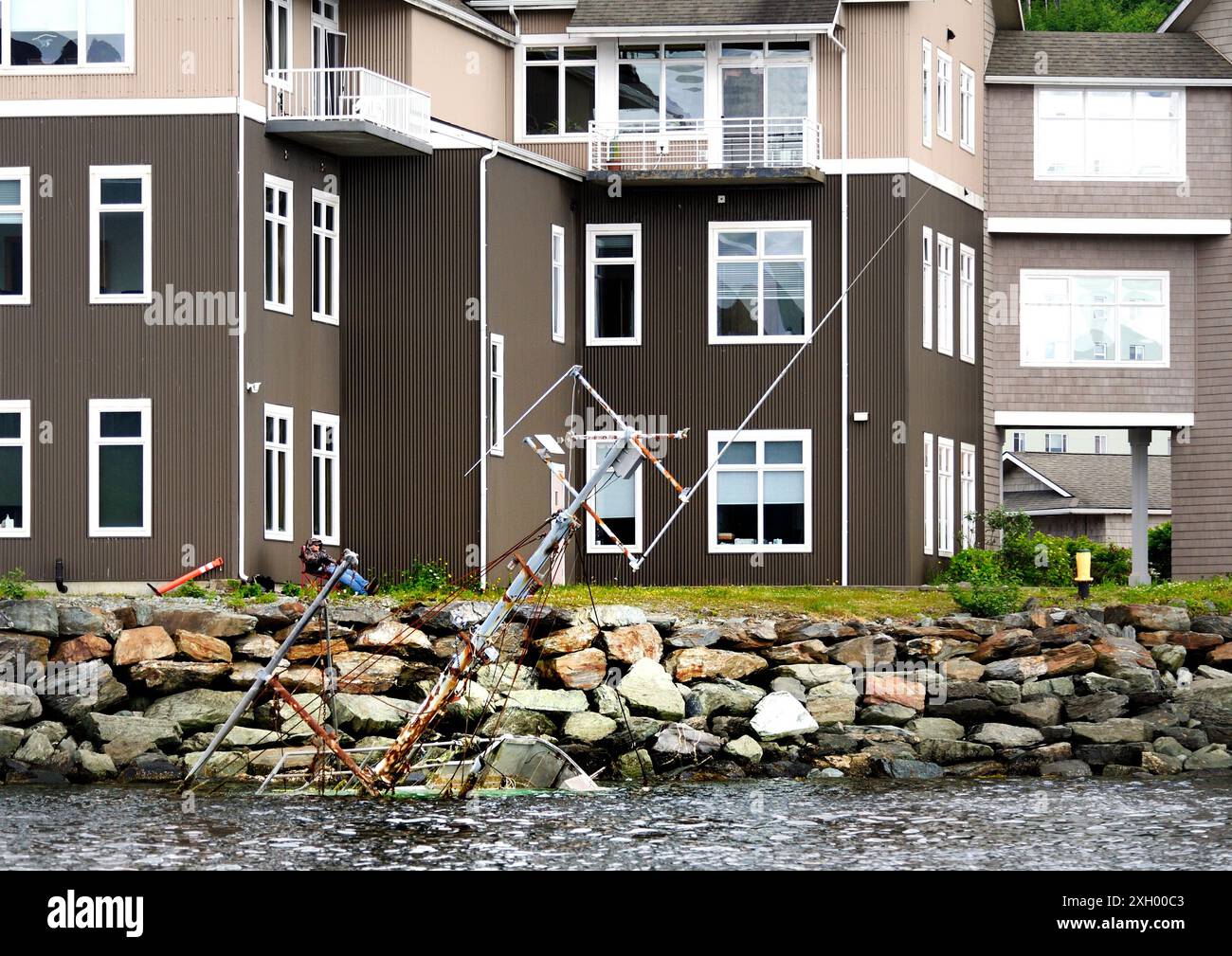 Ketchikan, Alaska, USA - 1st July 2023:The mast of a sunken fishing ...