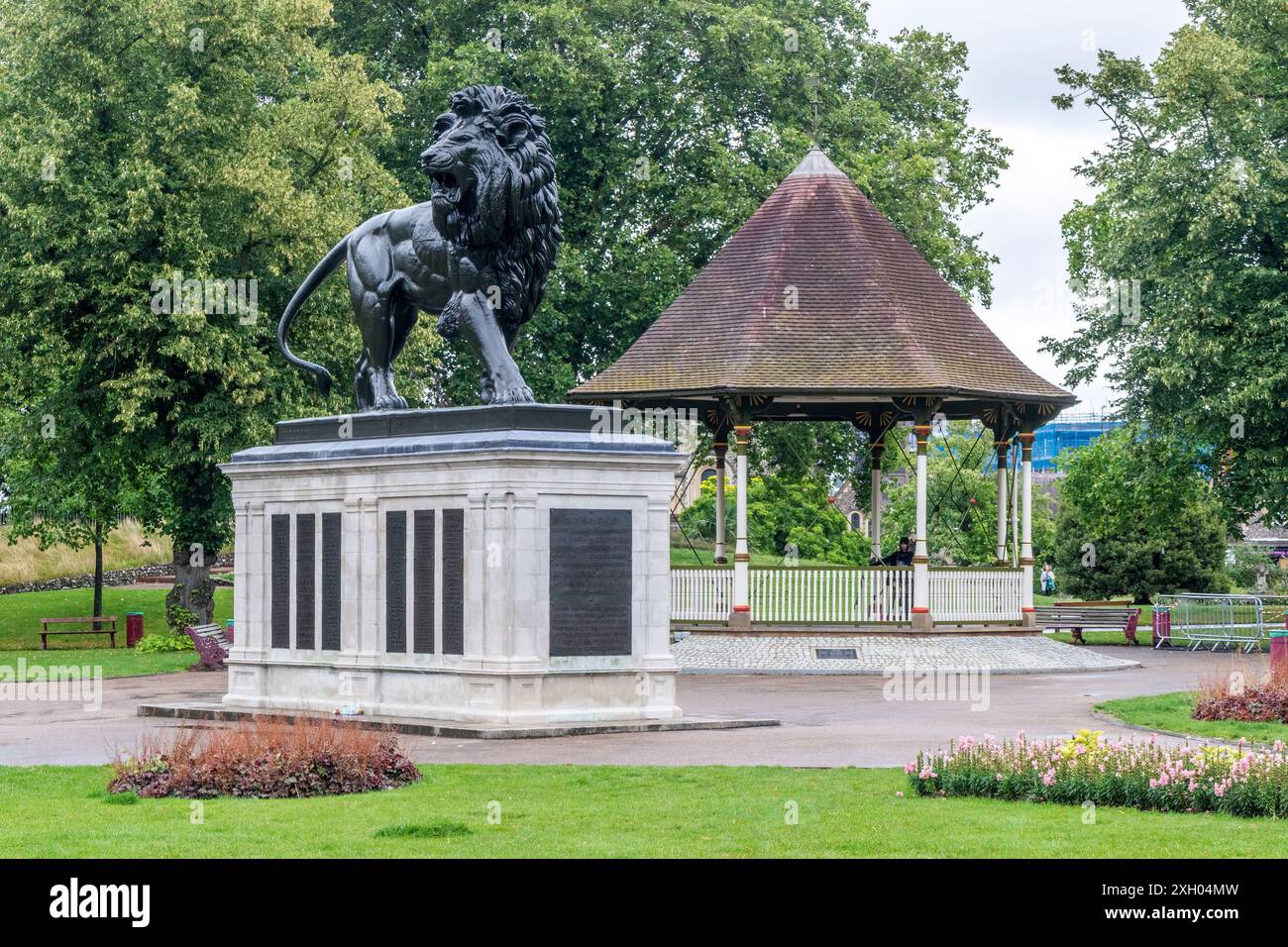 Maiwand lion forbury gardens hi-res stock photography and images - Alamy