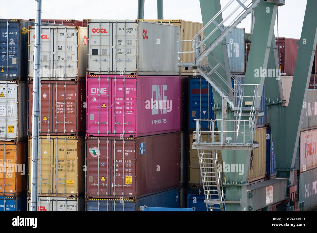 Container im Dortmunder Hafen bei CTD, Container Transport Dienst ...