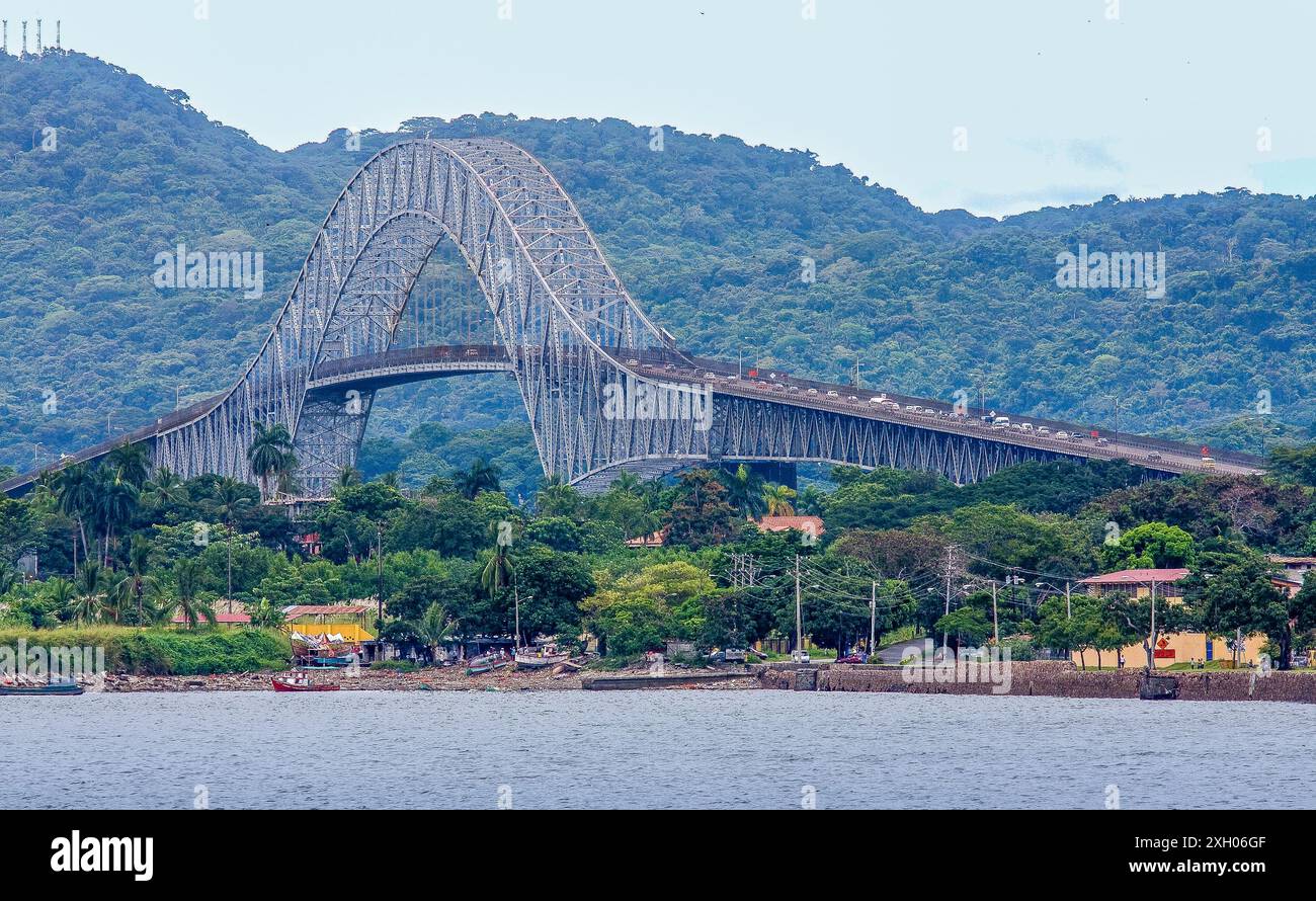 Panama, Panama City - Bridge of the americas crossing the channal Stock ...