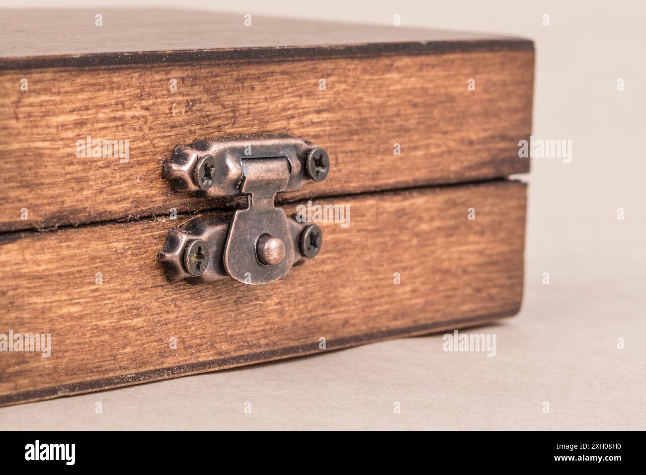 Retro style wooden box hi-res stock photography and images - Alamy