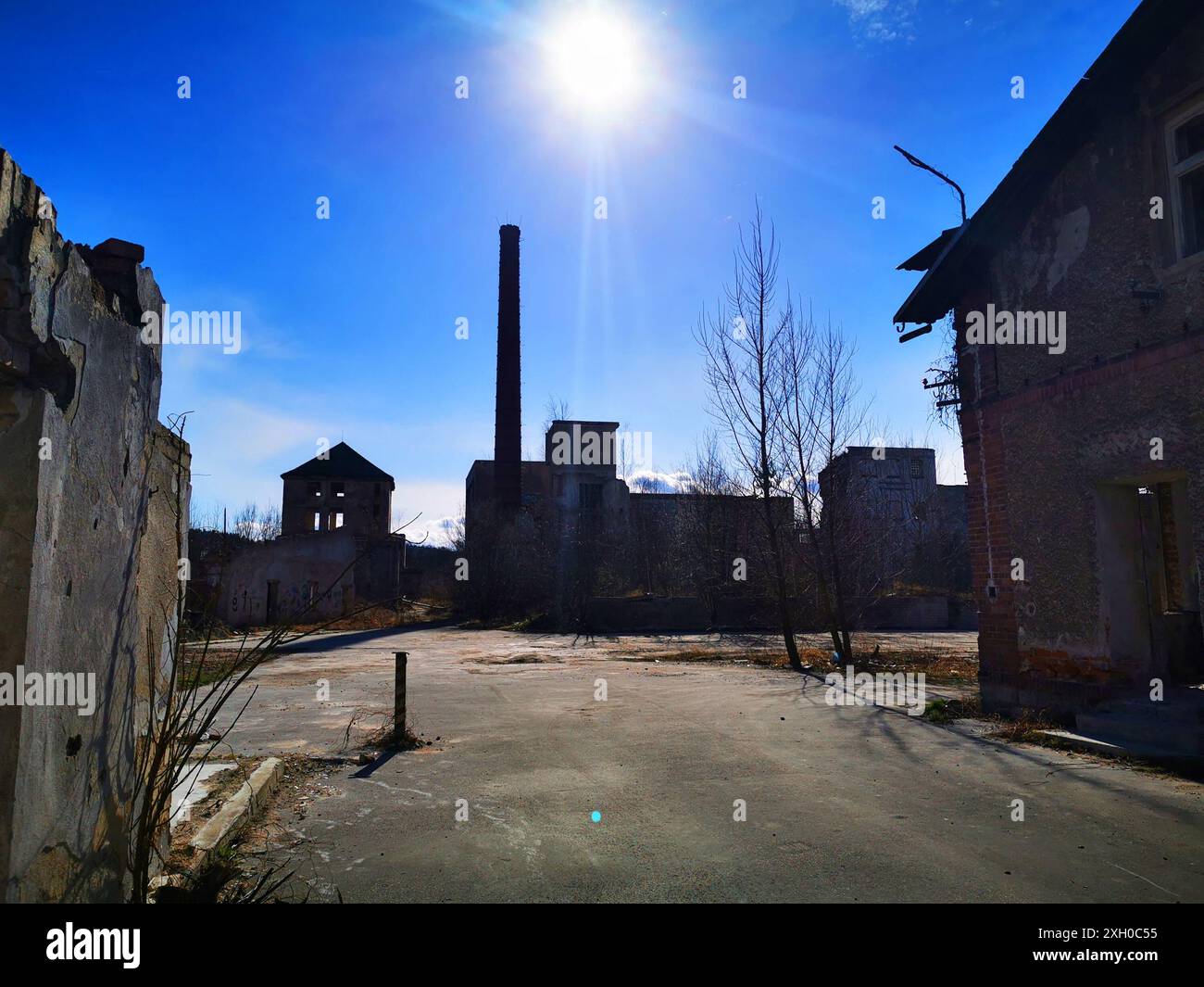 Old factory building in hi-res stock photography and images - Alamy
