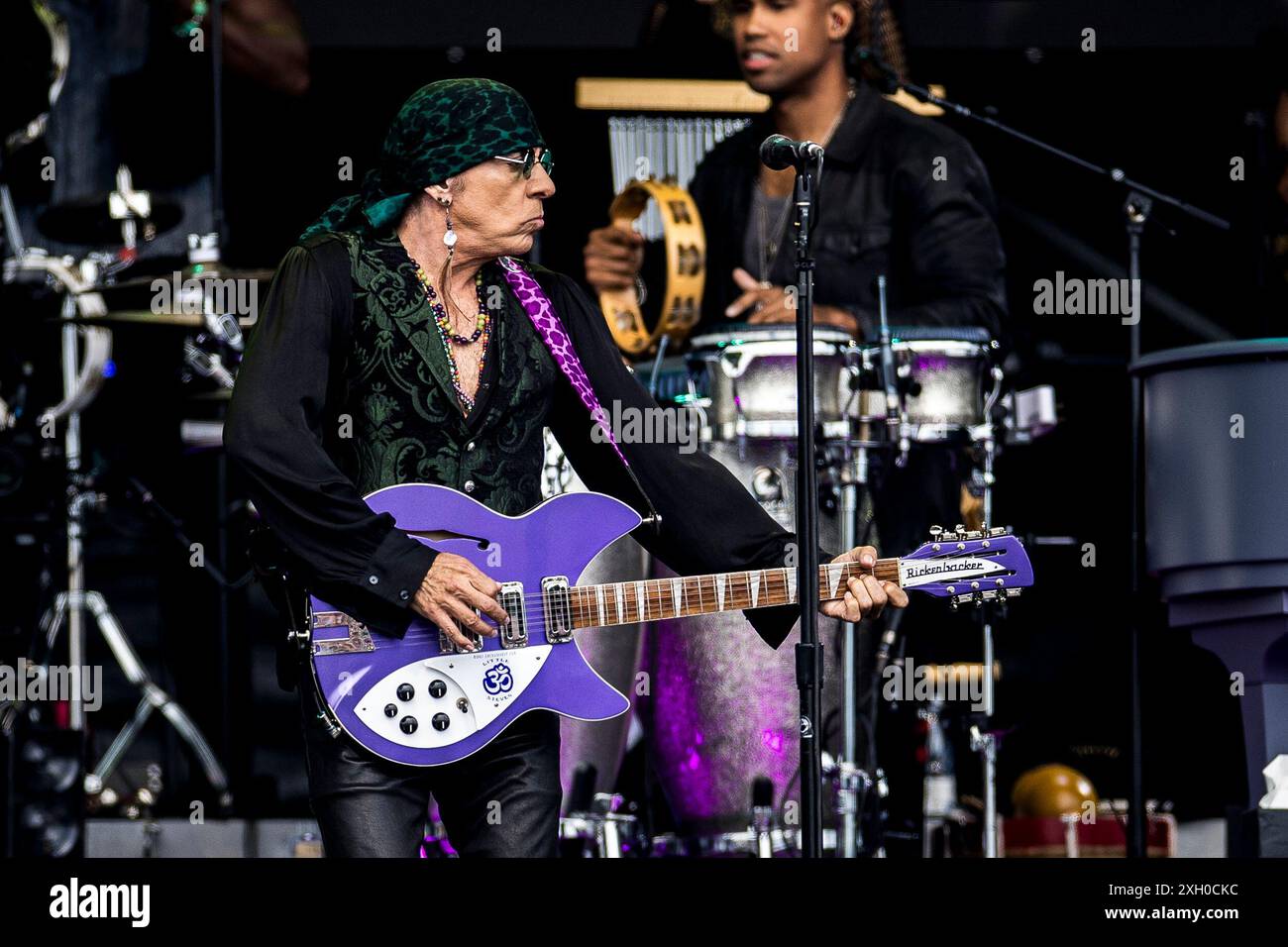 Springsteen and e street band 2024 world tour hi-res stock photography ...
