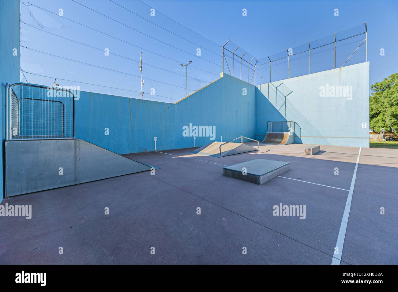 solid walls reflect the sunlight, creating a warm and welcoming ...