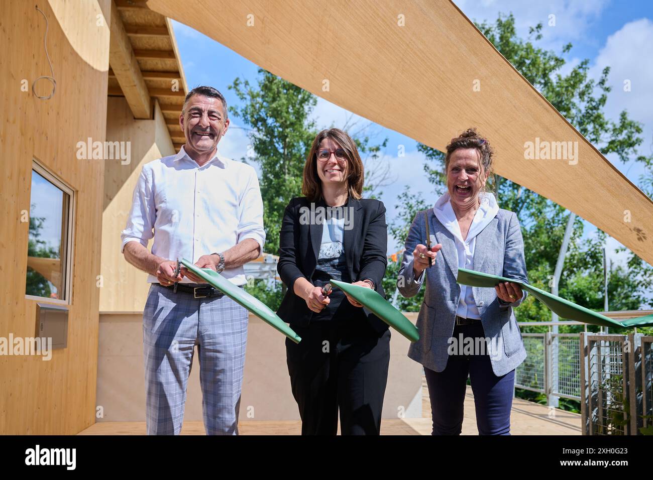 Mark tanzer hi-res stock photography and images - Alamy