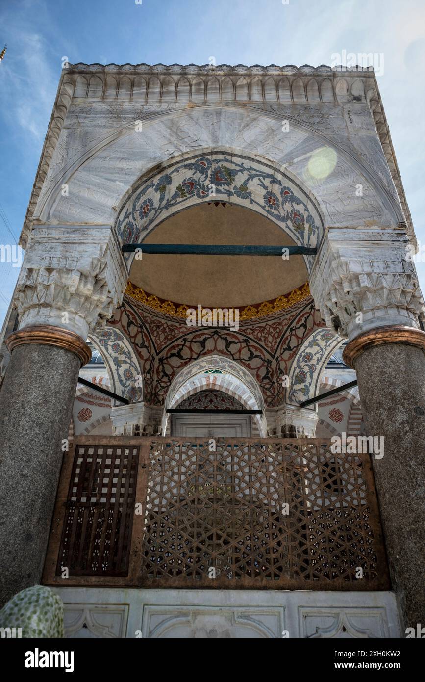 Ottoman era historical imperial mosque hi-res stock photography and ...