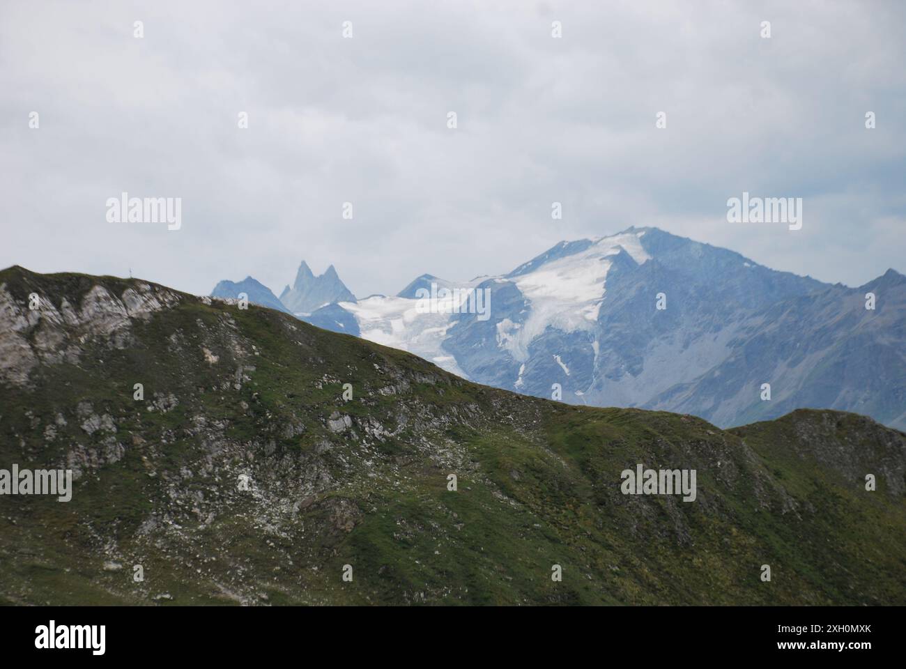 alpine landscape mountain swiss alps backgrounds Stock Photo - Alamy