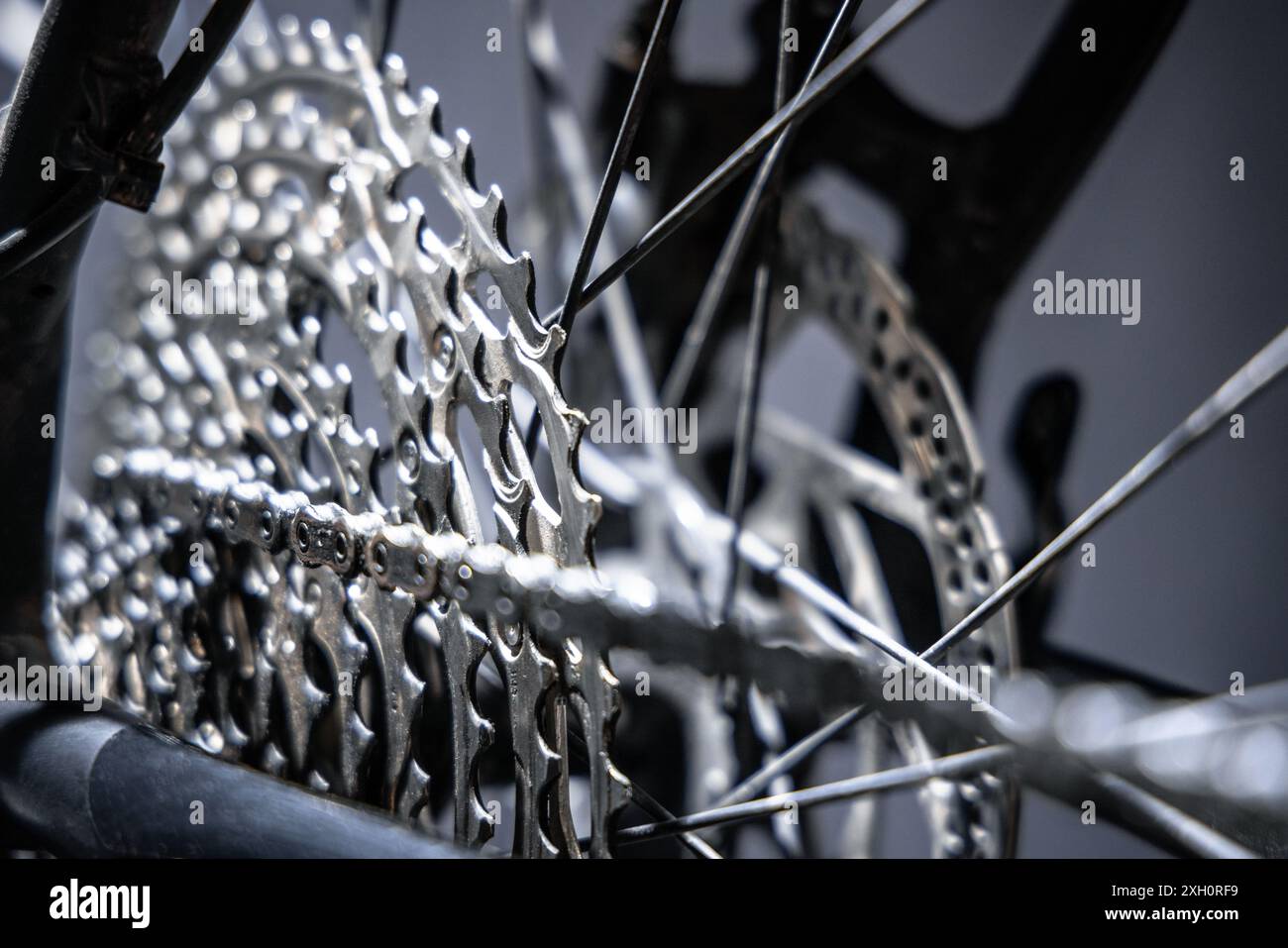 Close up chain gears hi-res stock photography and images - Alamy