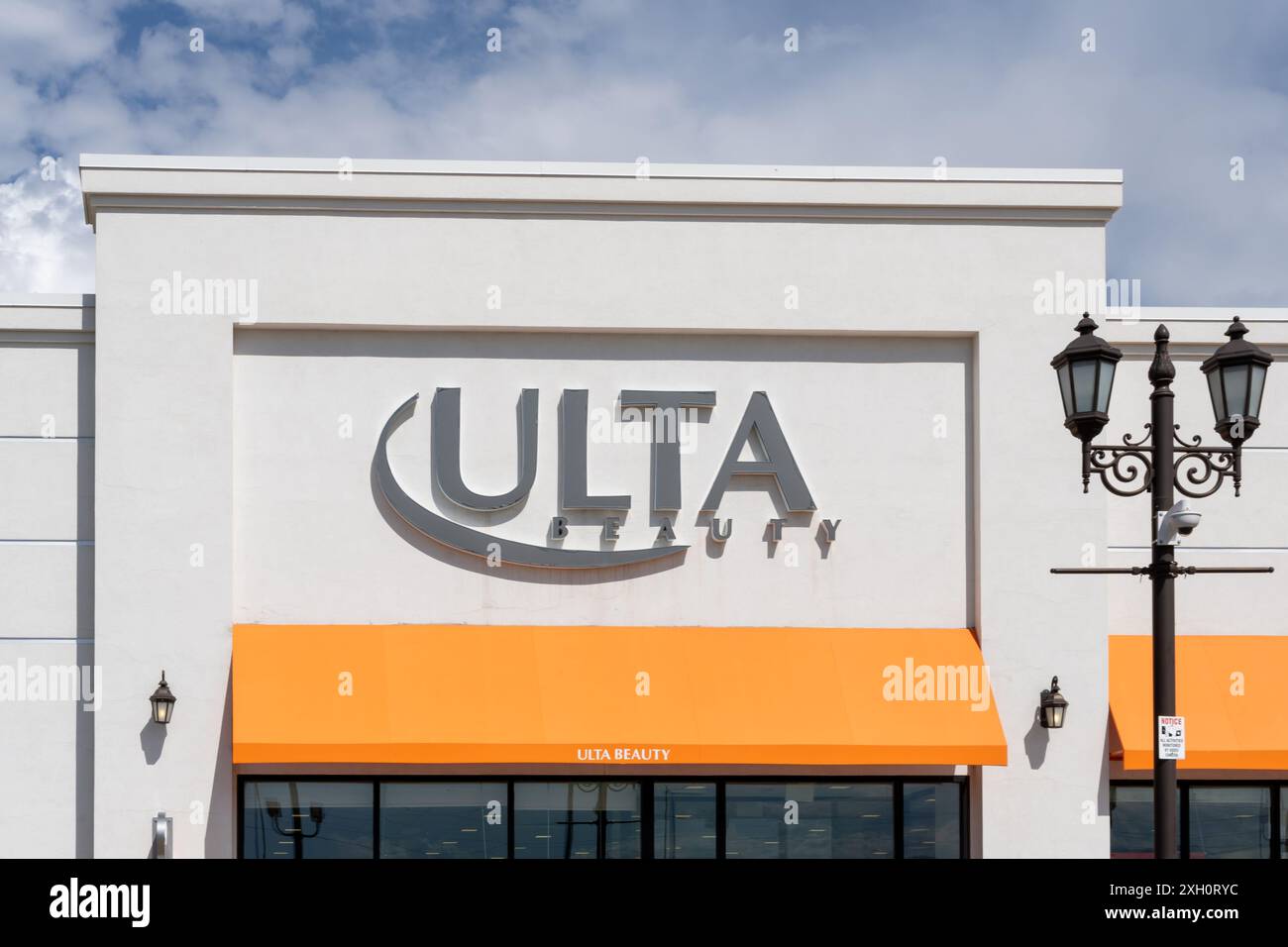 Close up of Ulta Beauty logo sign on the building Stock Photo - Alamy