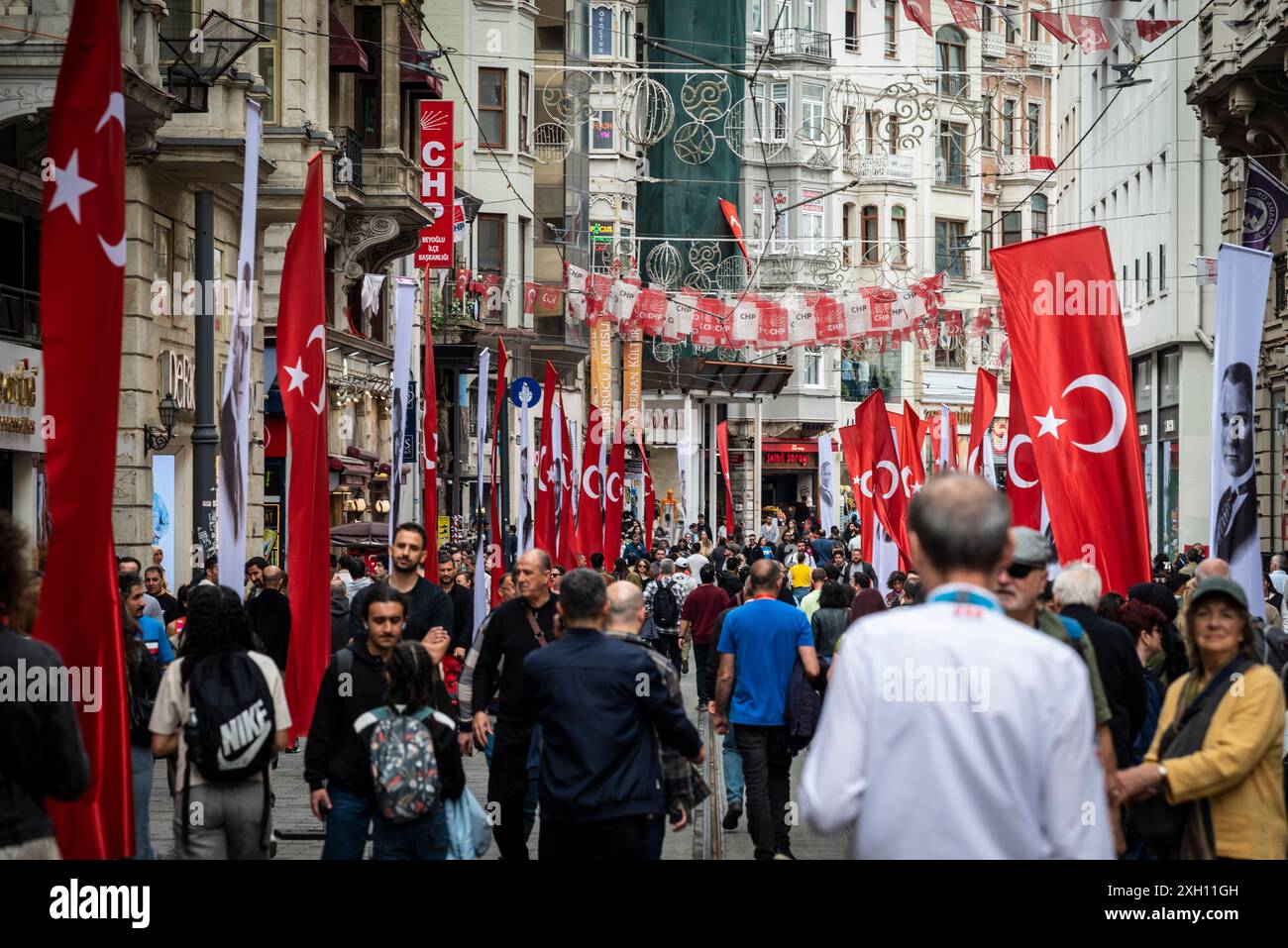 Istiklal Caddesi, Turkey's most iconic and busiest street, Turkey's ...