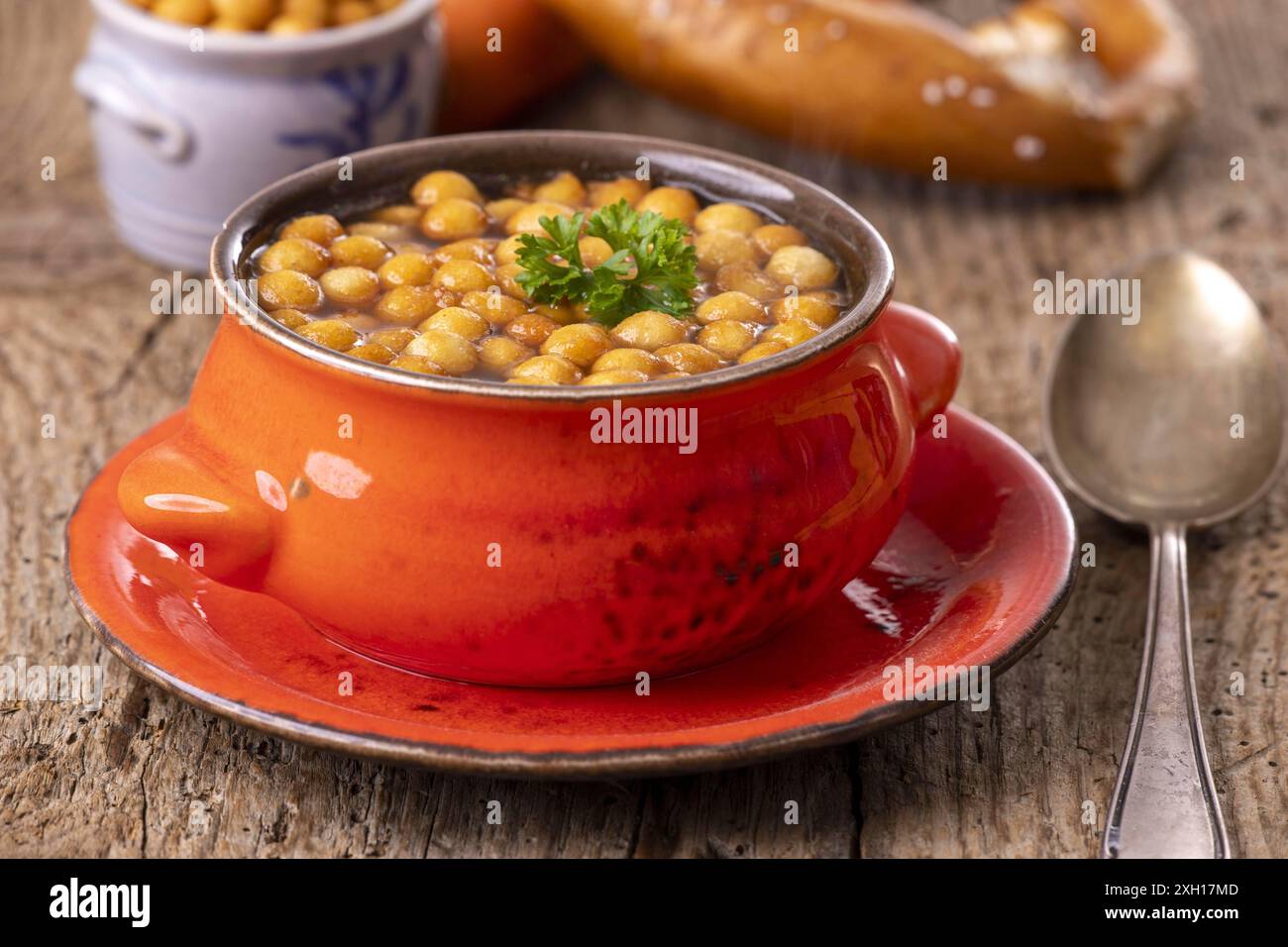 Backerbsen hi-res stock photography and images - Alamy