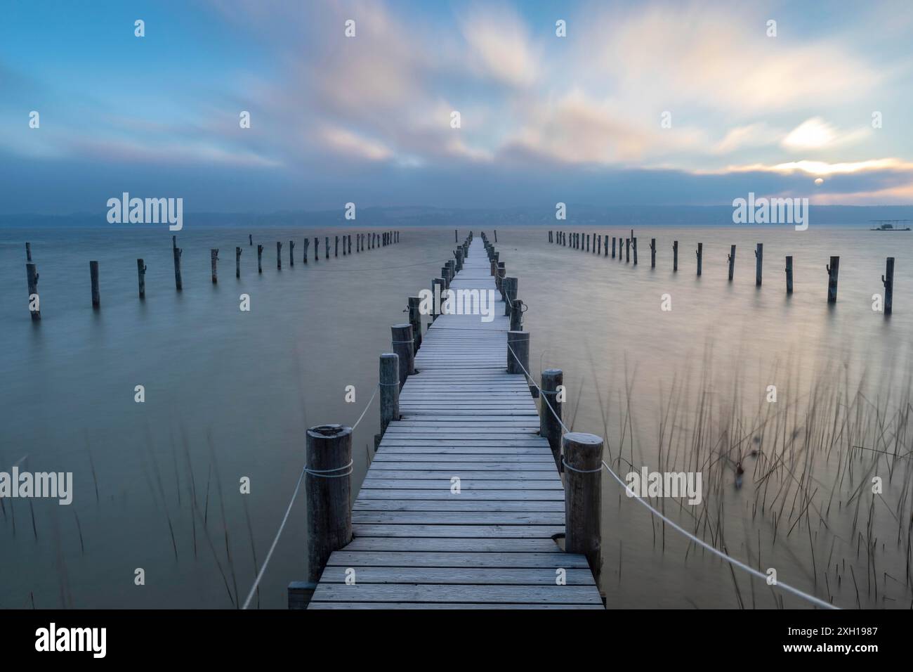 Windy morning in Utting am Lake Ammer Stock Photo - Alamy