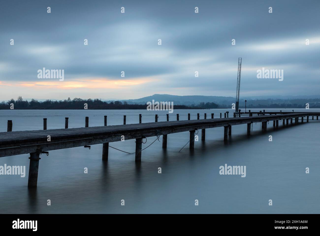 Autumn lake ammer bavaria hi-res stock photography and images - Alamy