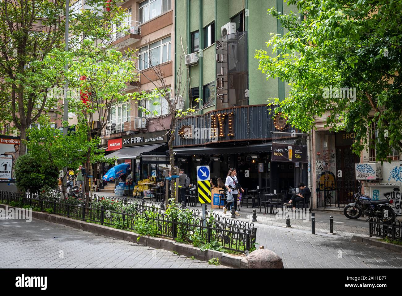 Laid back istanbul hi-res stock photography and images - Alamy