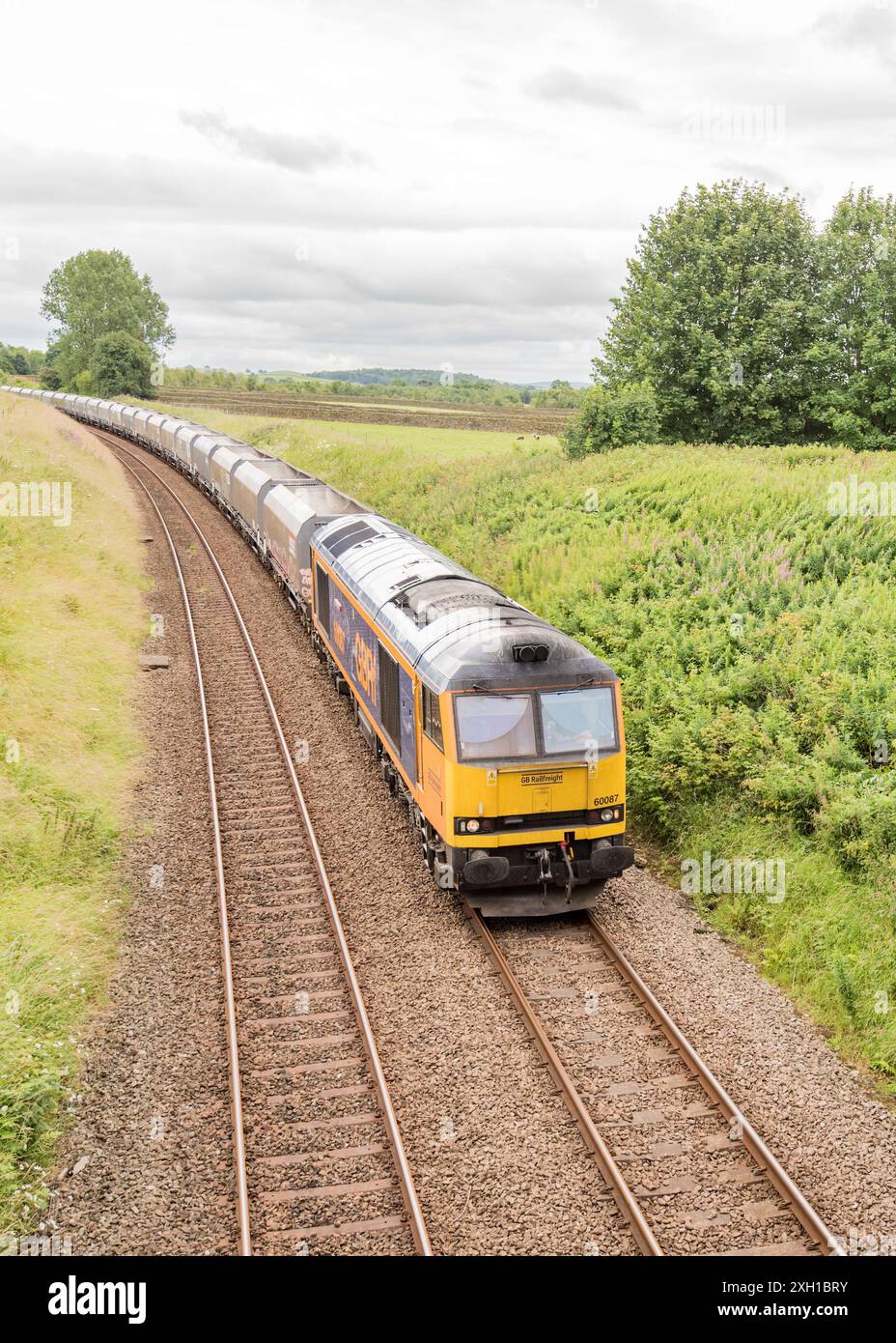 Transporting goods for aggregate company hi-res stock photography and ...