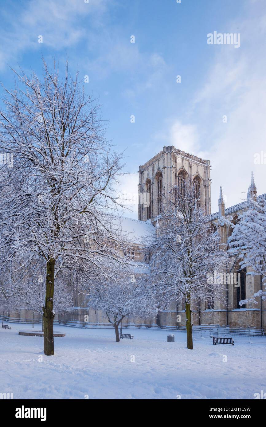 York Minster in snow Stock Photo - Alamy