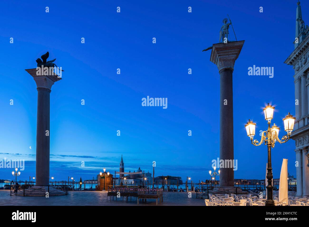 Columns on St Mark's Square in Venice in the early morning Stock Photo ...