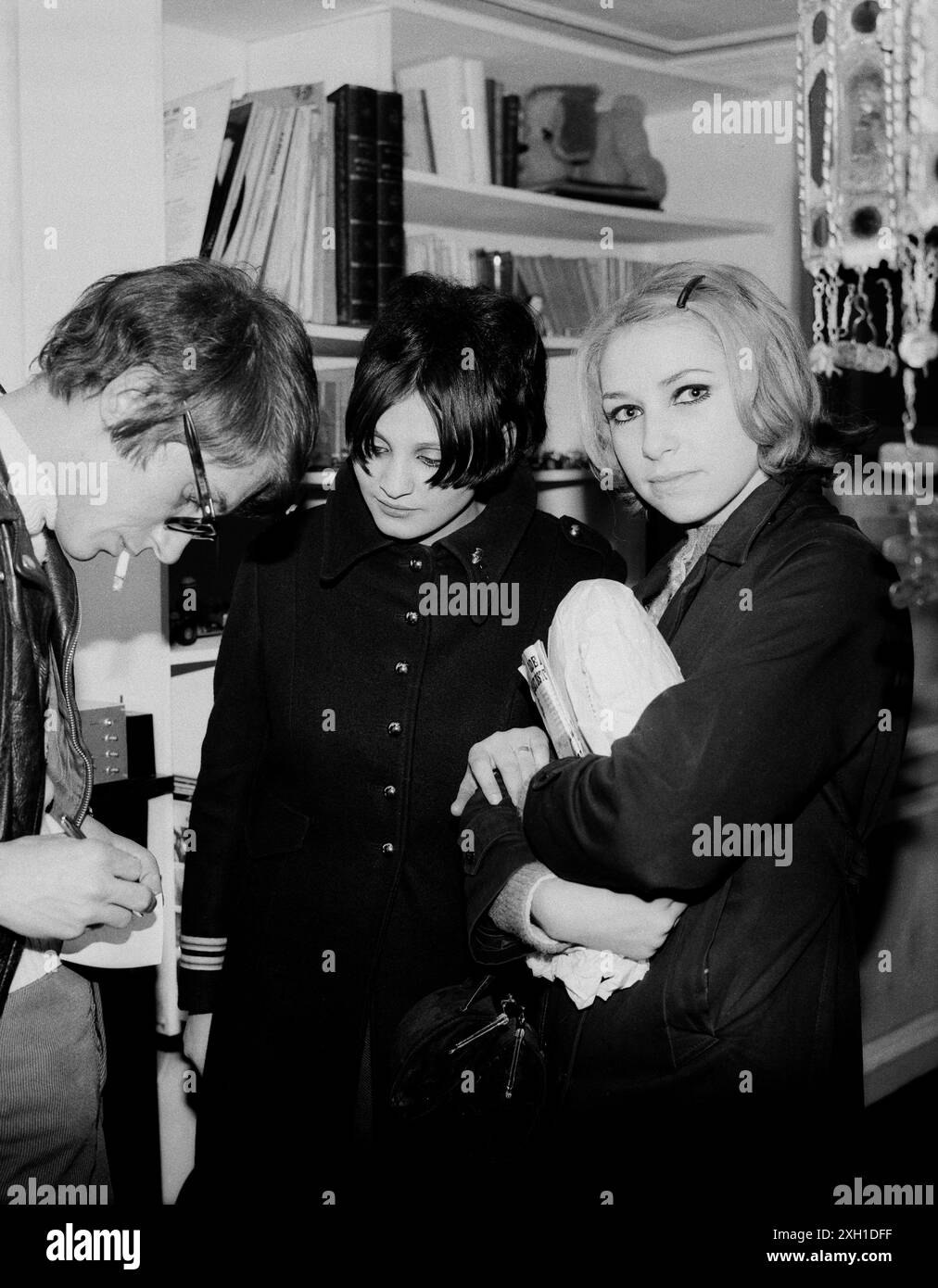 French singer Jacques Dutronc performing at Maisons-Alfort concert hall ...