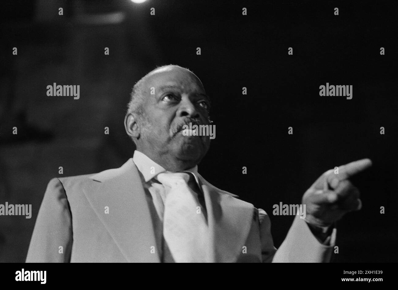 Count Basie and the Count Basie Orchestra at the Salon de Provence jazz ...