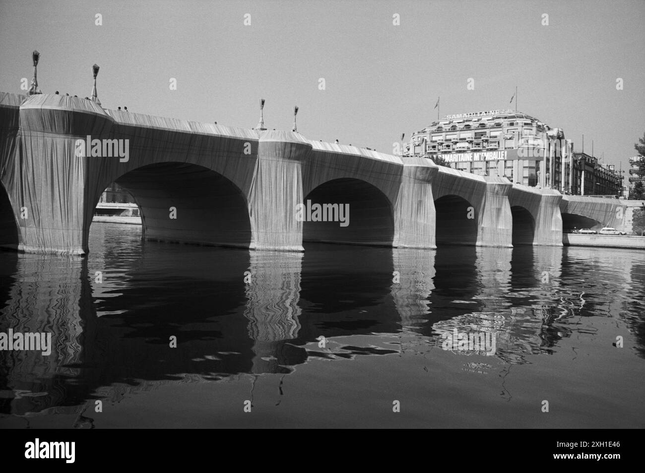 The Pont Neuf Wrapped, work by Christo and Jeanne Claude. Paris, 22 ...