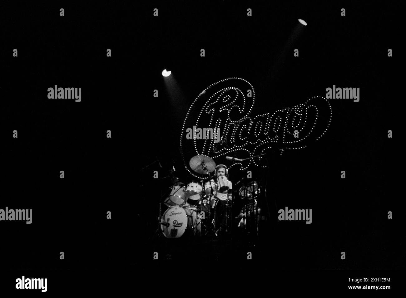 Le groupe Chicago en concert à l'Hippodrome de Pantin (actuel Parc de ...