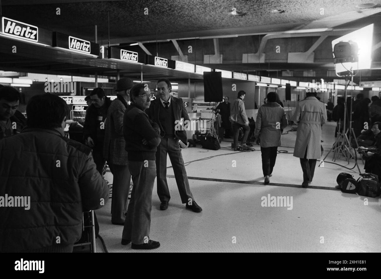 Gene Hackman on the set of the film "Target", directed by Arthur Penn ...