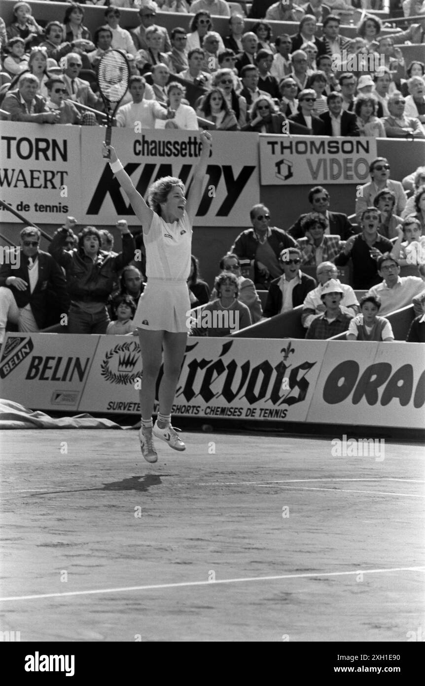 American tennis player Chris Evert wins the women's singles final of ...