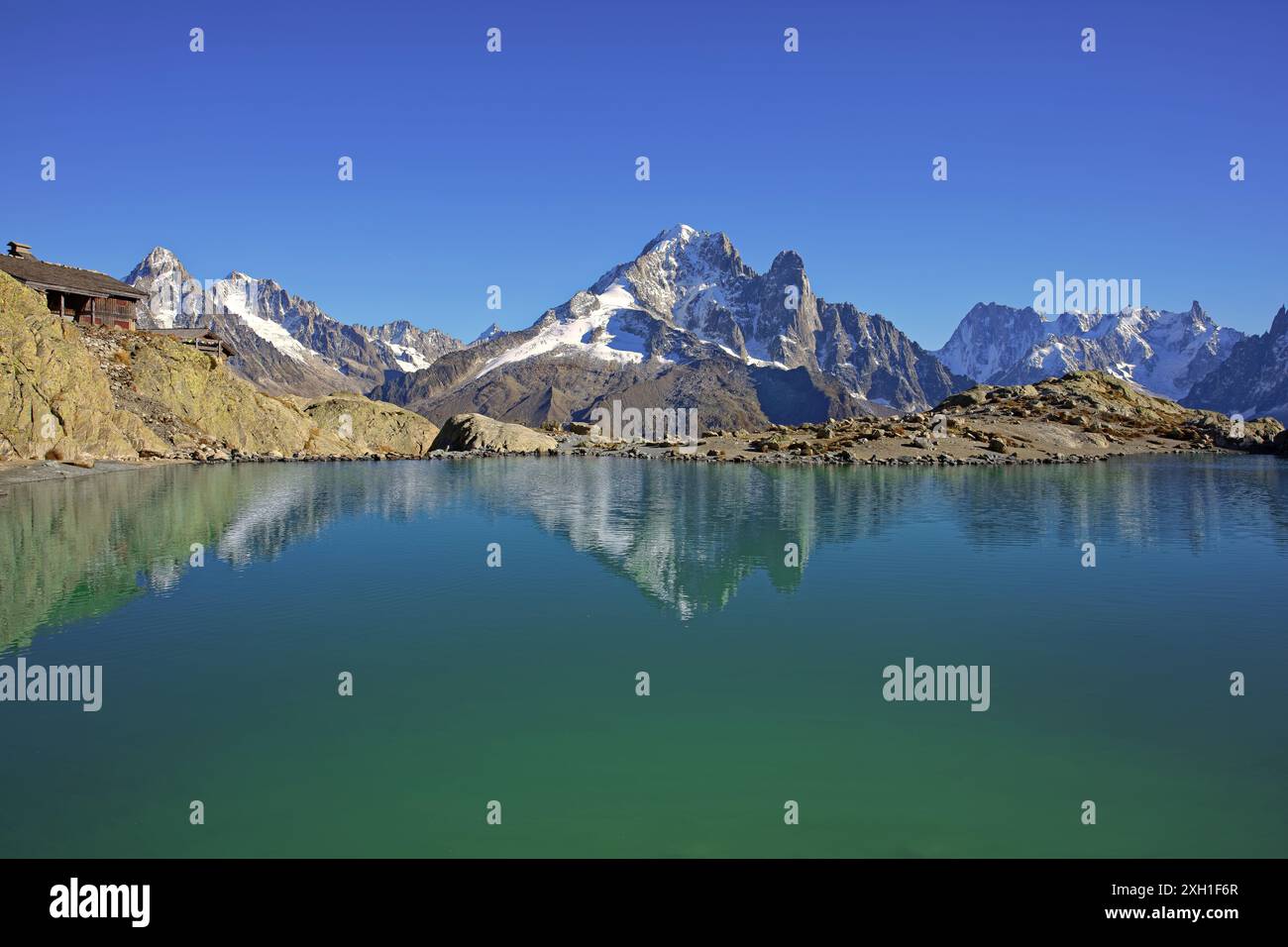 France, Haute-savoie Mont-Blanc massif, Lac Blanc, Aiguille Verte Stock ...
