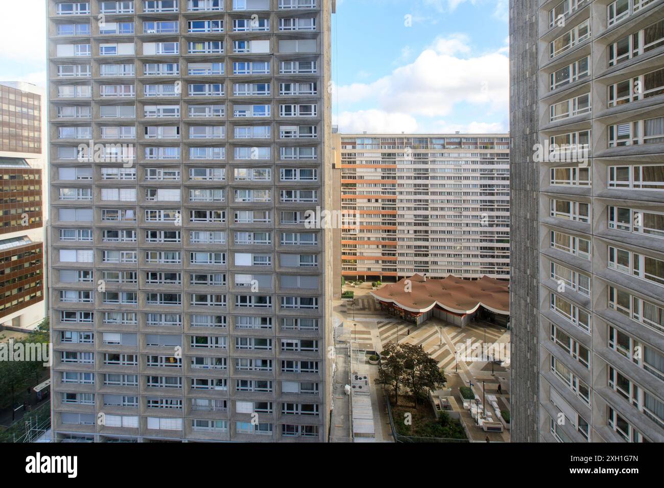 France, Ile-de-France region, Paris 13th arrondissement, esplanade of Les Olympiades district ...