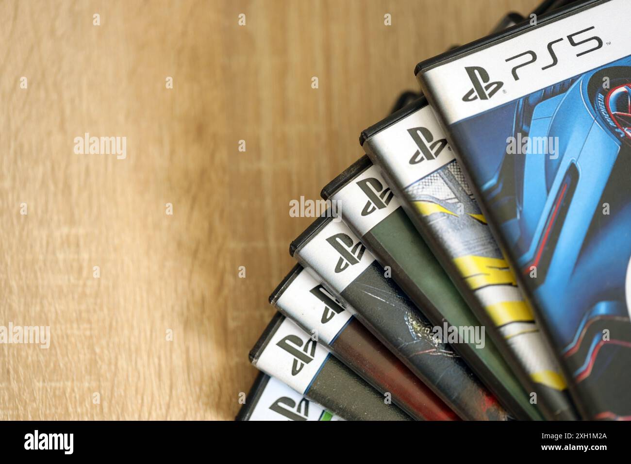 Ps5 boxes hi-res stock photography and images - Alamy