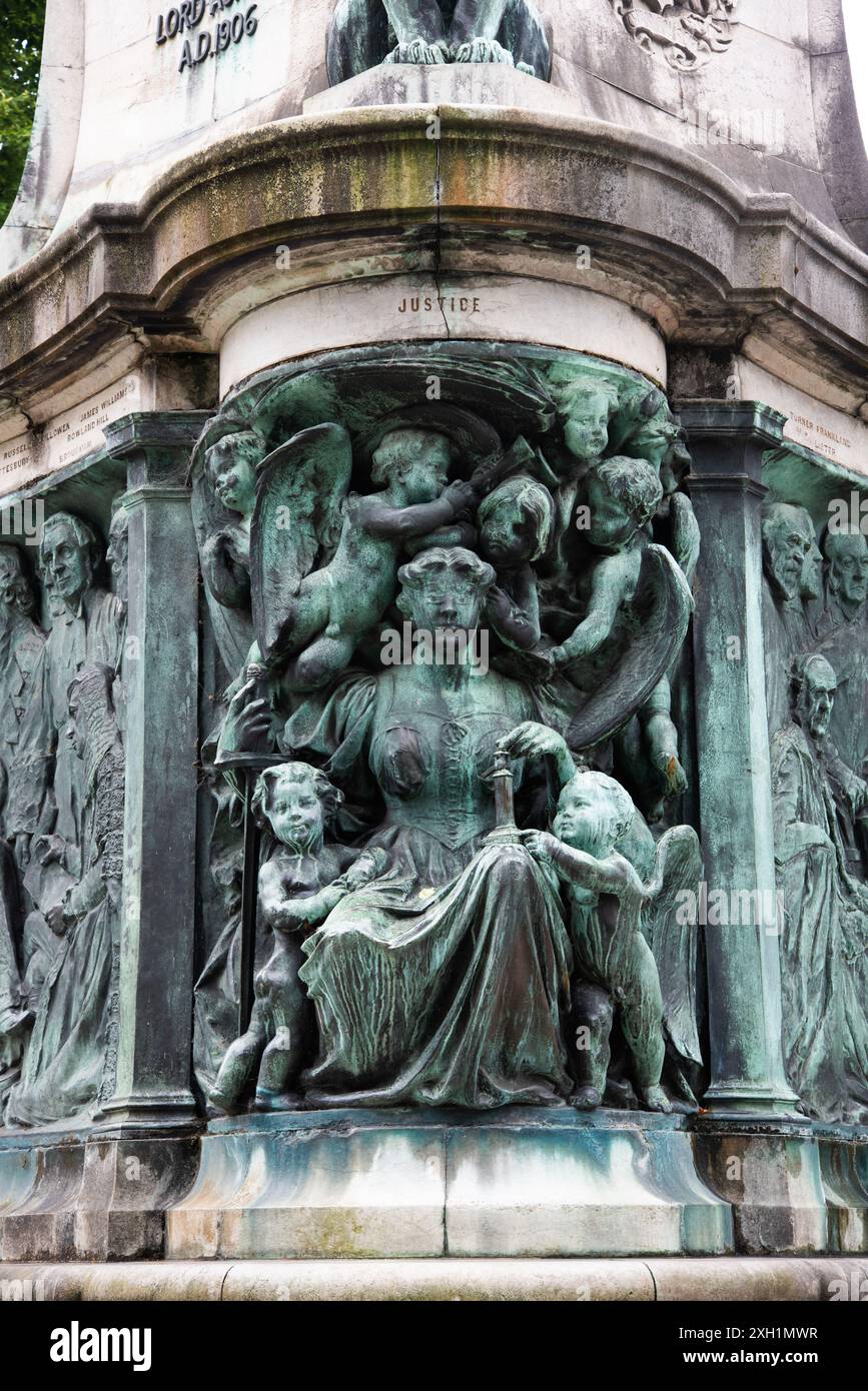 The Queen Victoria Memorial, Dalton Square, Lancaster City Centre ...