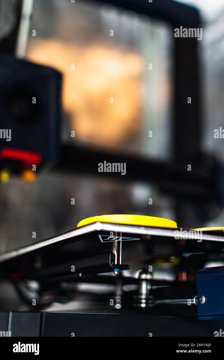 Adjustment of the platen of a 3d printer Stock Photo - Alamy