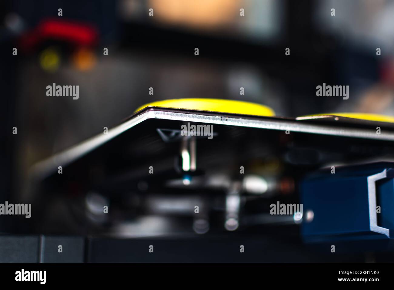 Adjustment of the platen of a 3d printer Stock Photo - Alamy