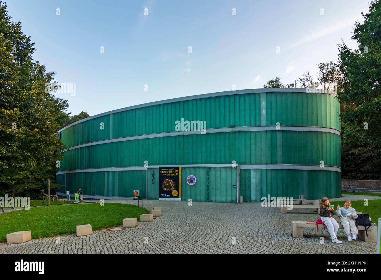 Neanderthal museum dusseldorf hi-res stock photography and images - Alamy