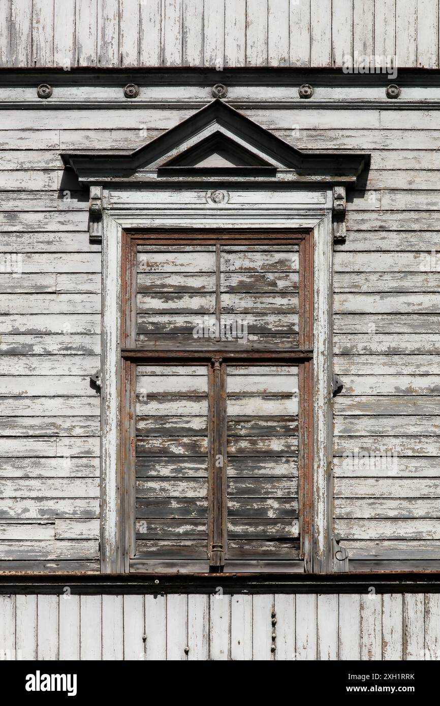 Facade and window of a traditional wooden house in Riga, Latvia Stock ...