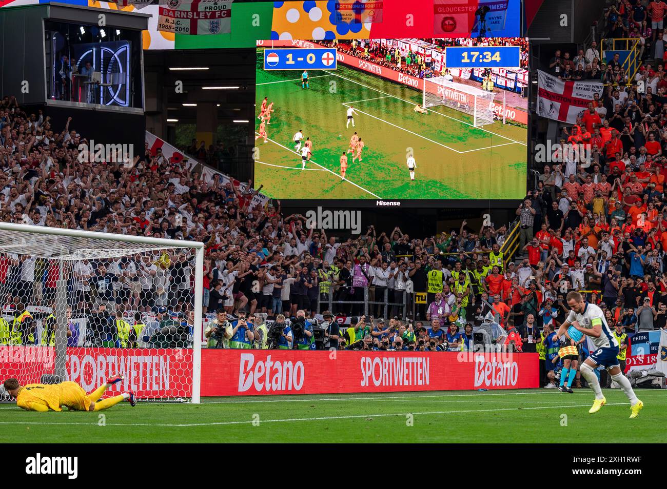 Harry Kane (England) during the UEFA Euro Germany 2024 match between ...