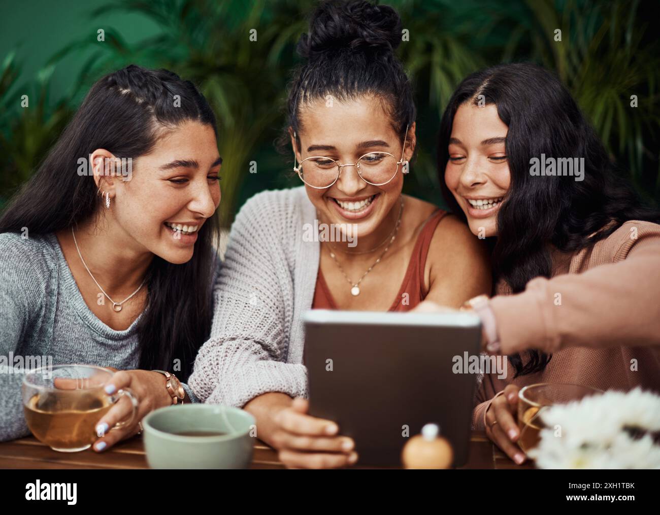 Women, tablet and friends in cafe together for social media post, food ...