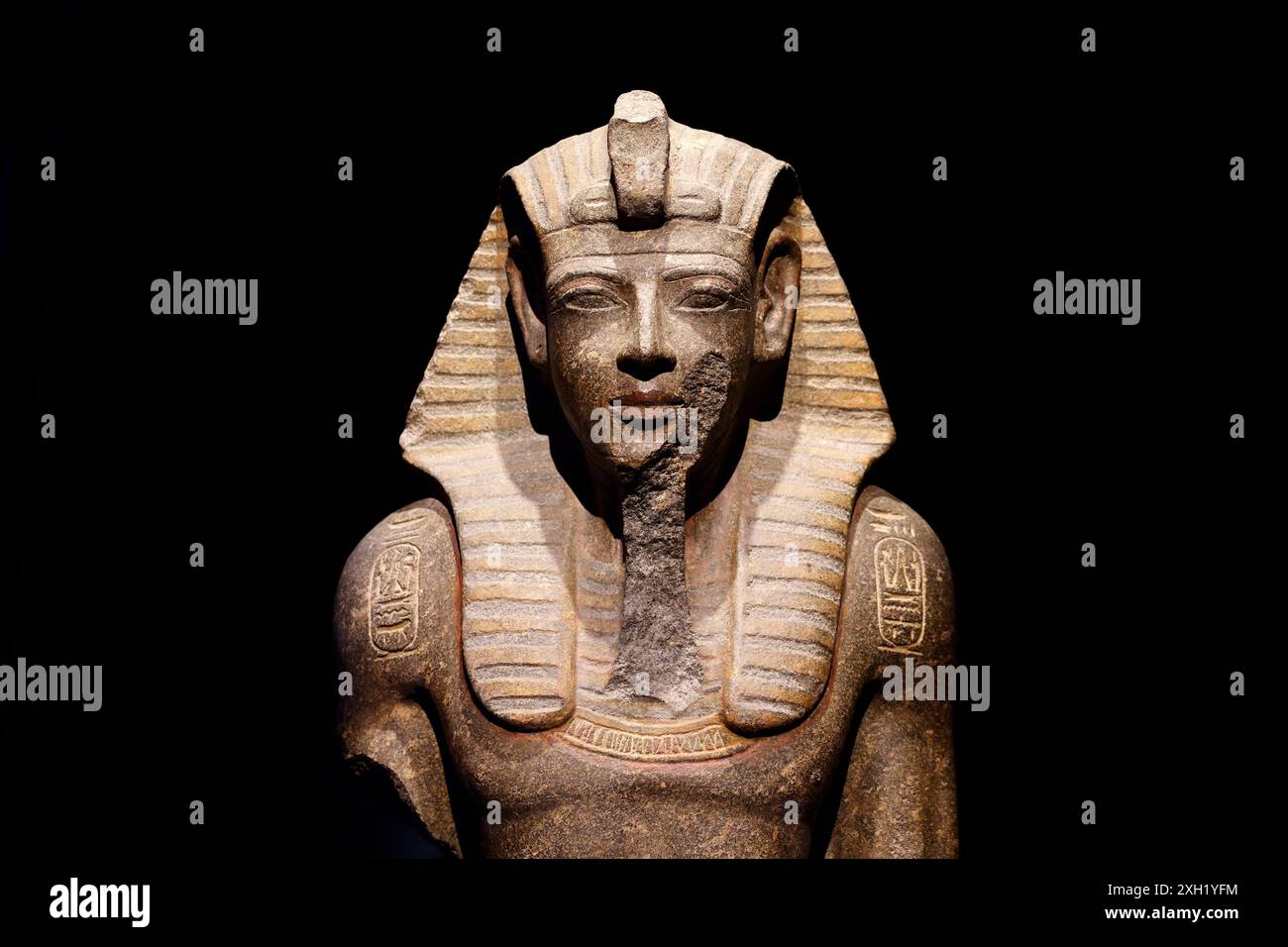 Impression aus der Ausstellung Ramses & das Gold der Pharaonen im ...