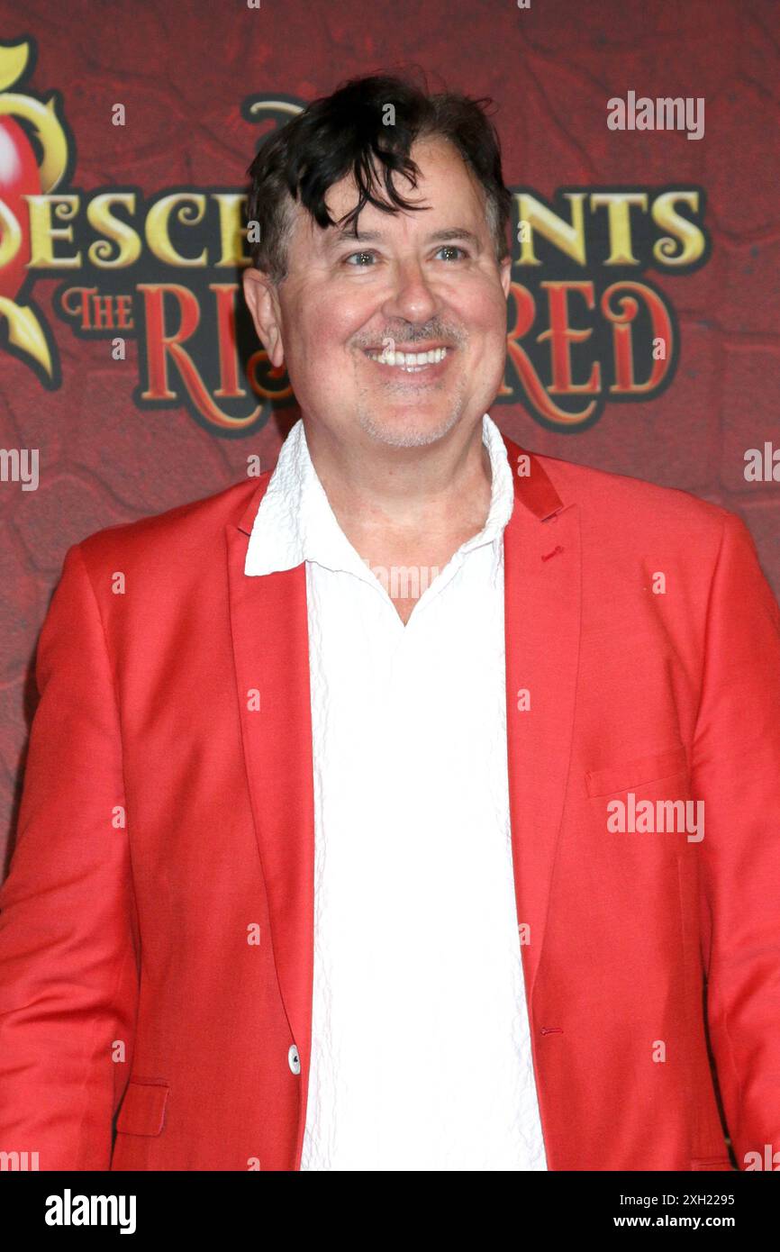 LOS ANGELES - JUL 10: Jeremy Swift at the Descendants: The Rise of Red ...