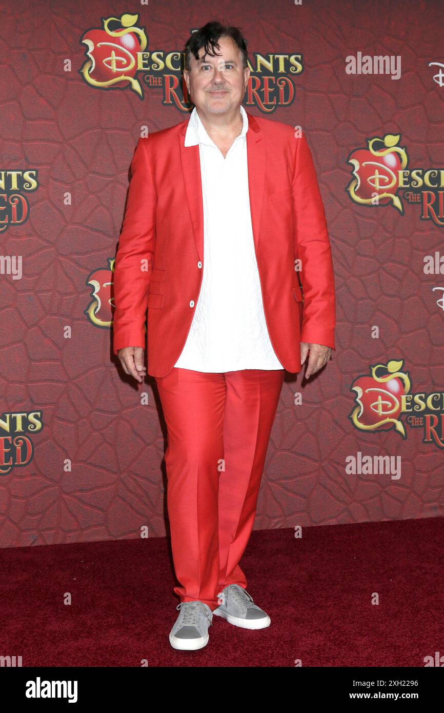 LOS ANGELES - JUL 10: Jeremy Swift at the Descendants: The Rise of Red ...