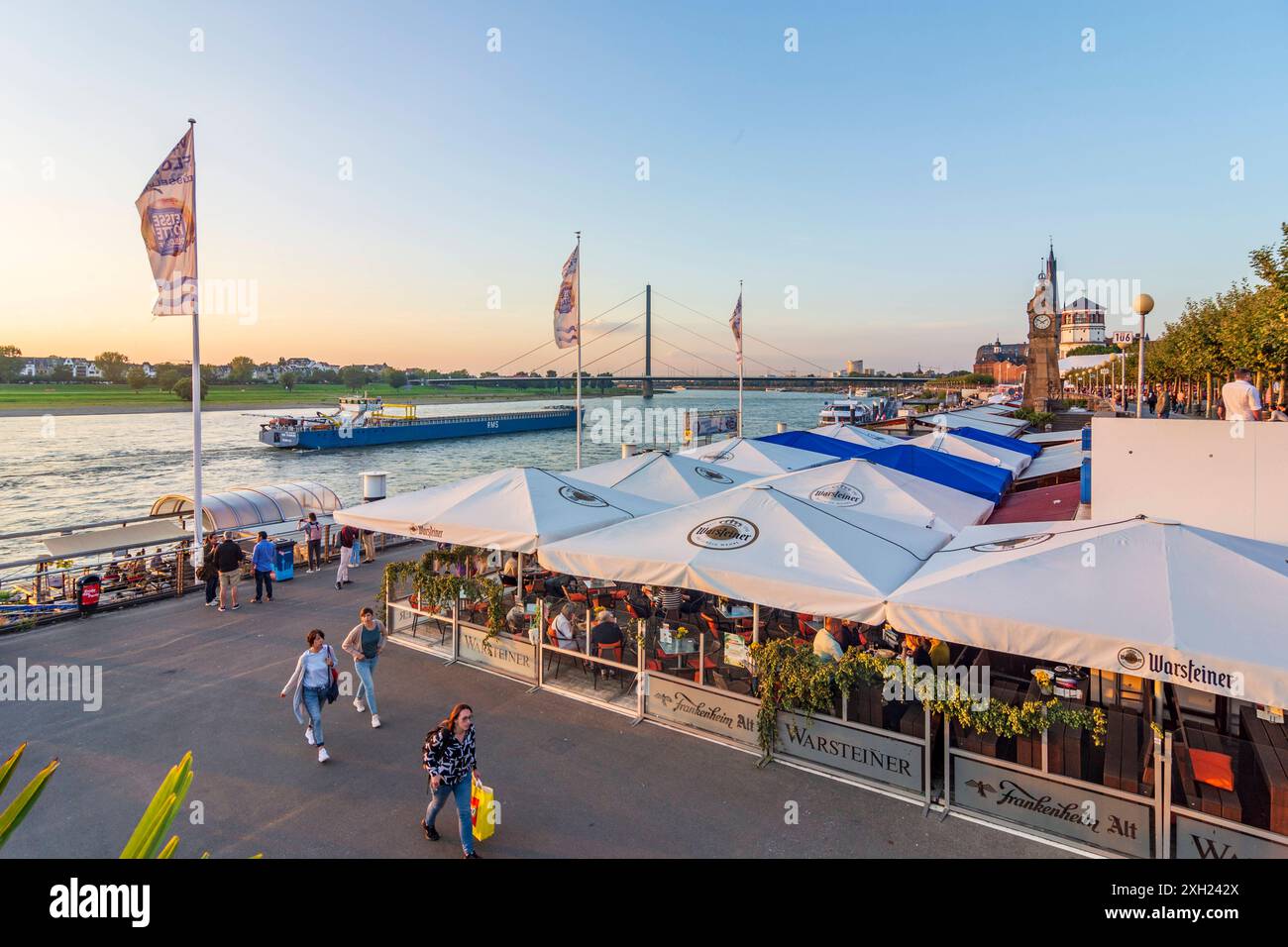 Alter Pegelturm Old gauge tower with standard clock on the Rhine ...