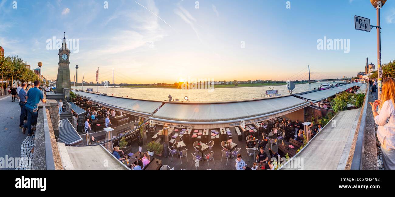 Alter Pegelturm Old gauge tower with standard clock on the Rhine ...