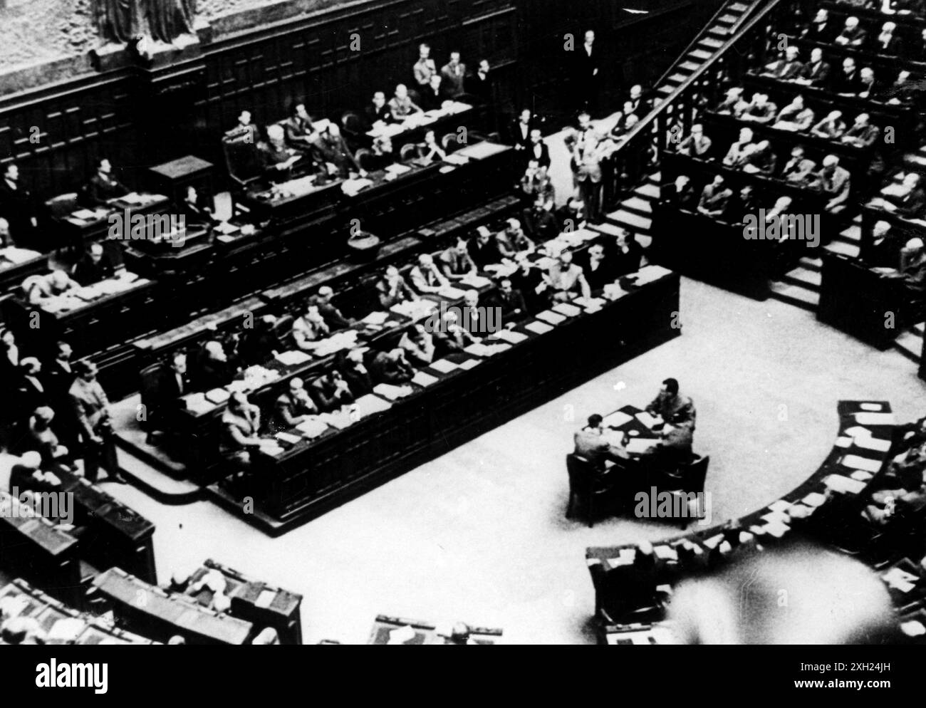 Partito comunista italiano Black and White Stock Photos & Images - Alamy